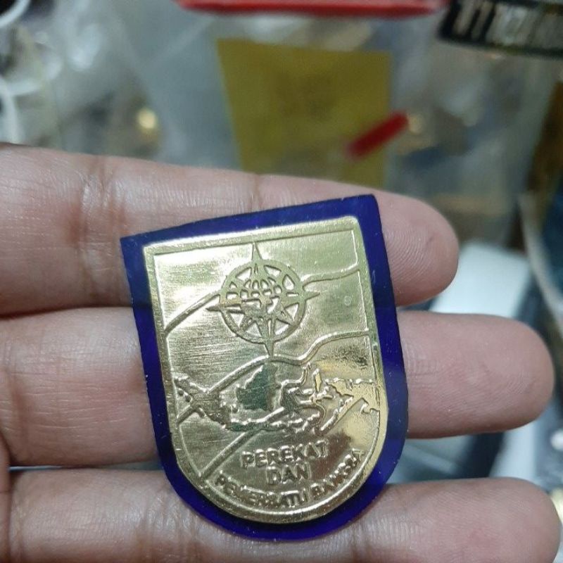 Jual perekat dan pemersatu bangsa begron biru | Shopee Indonesia