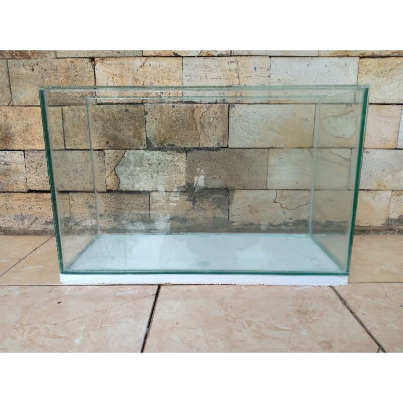 Jual aquarium kaca murah aquascape guppy ikan hias 40x20x30 | Shopee ...