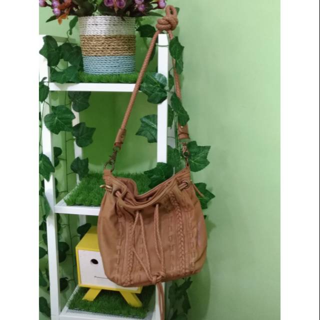 Jual Tas second (SOLD) | Shopee Indonesia
