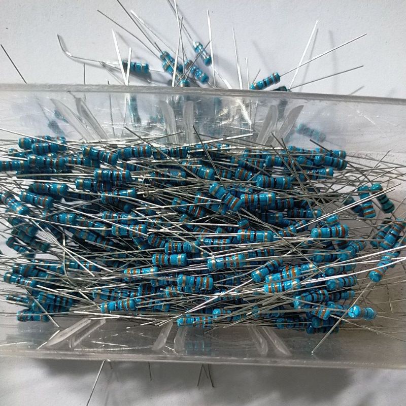 Jual resistor 1/2wat 330 ohm harga per 10biji | Shopee Indonesia