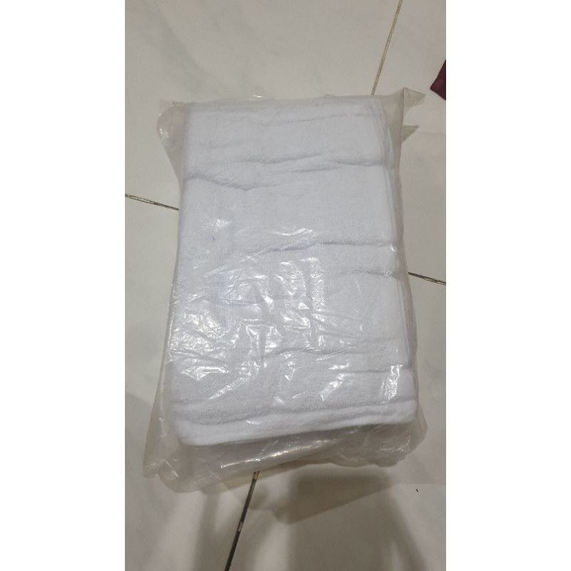 Jual handuk salon lusinan warna hitam , putih , biru ,merah muda ...