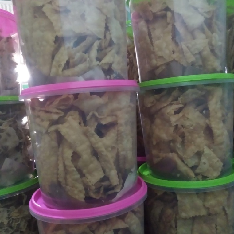 Jual Aneka Cemilan Stick Pangsit Peyek Kacang Peyek Kacang Hijau Khas ...