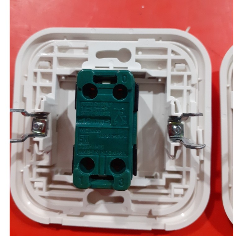 Jual PANASONIC Wide Series Saklar Engkel Tunggal Hotel (2Way) Mata ...