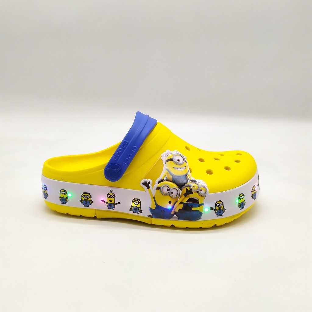Jual SANDAL ANAK MINION MINIONS LED CROCS KID and JUNIOR | Shopee Indonesia