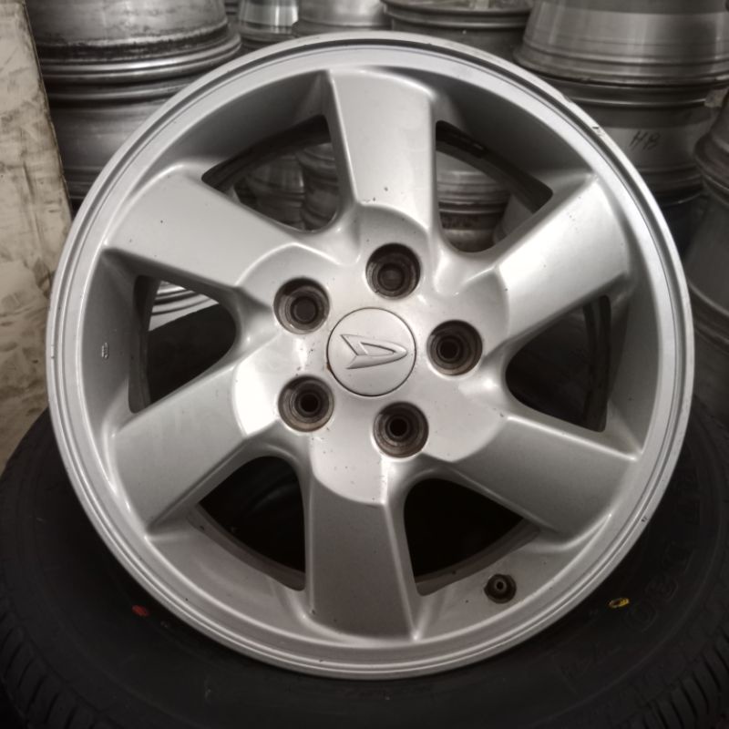 Jual Velg Mobil Daihatsu Terios R16, Lubang/PCD 5/114 (Original ...