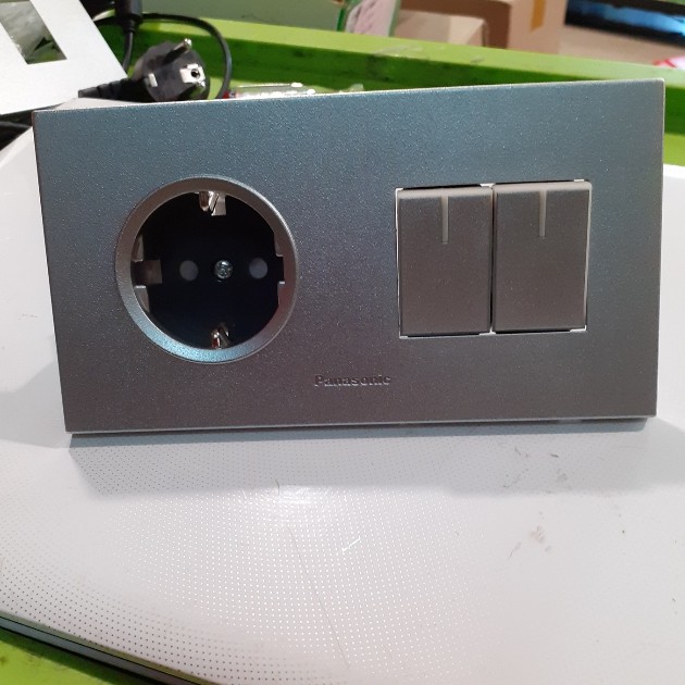 Jual Panasonic STYLE E Silver Stop Kontak CP + Saklar Seri ...