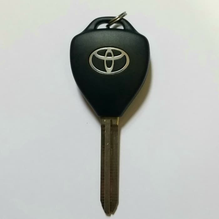 Jual Remote/Kunci Mobil Toyota Fortuner Innova Original Genuine Parts ...