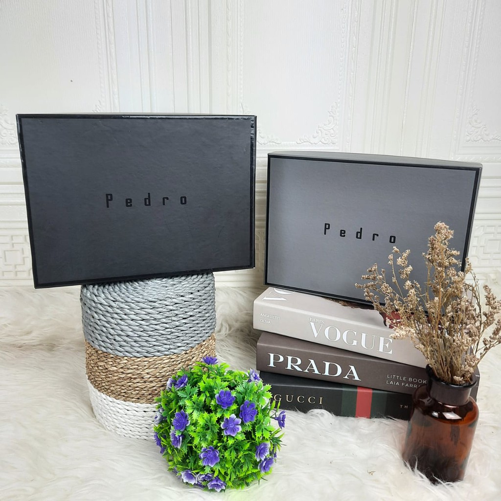 Jual Kotak Pedro Ori abu Gift Box 24cm | Shopee Indonesia