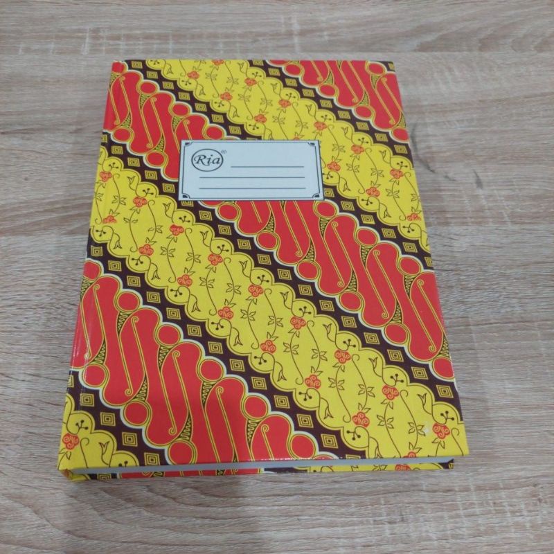 Jual Buku Folio 300 Lembar Ria / Buku Besar 300 Lembar | Shopee Indonesia