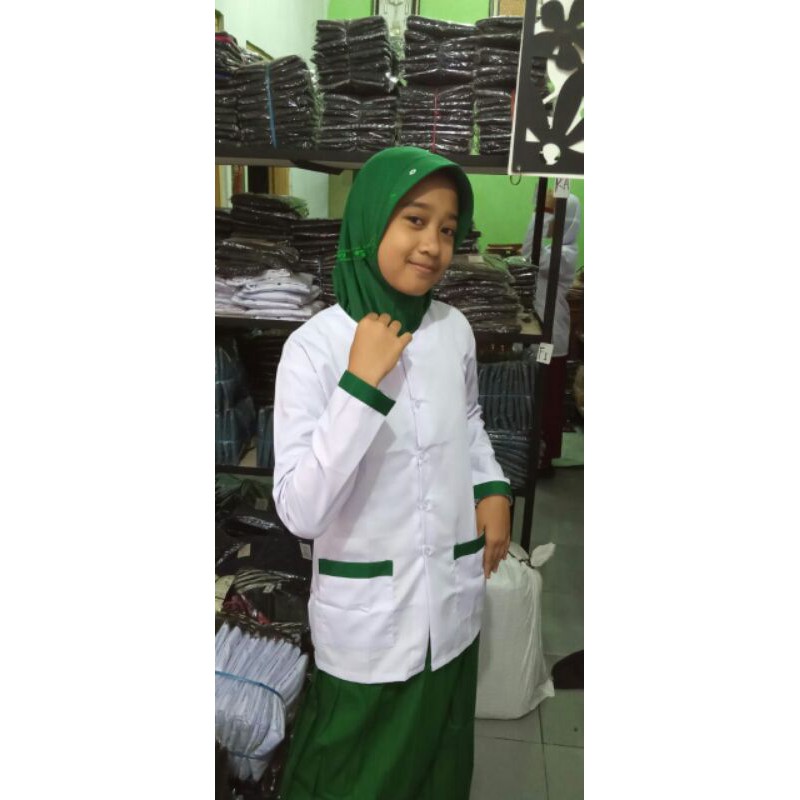 Jual Seragam MI,SDIT Putera Puteri List Hijau | Shopee Indonesia