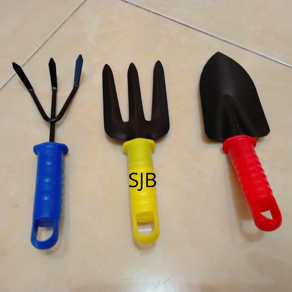 Jual Alat Berkebun Set Garden Tools Peralatan Berkebun Sekop Garpu Garu ...