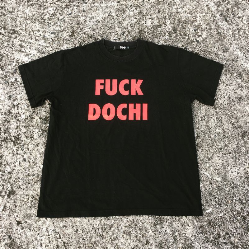Jual TSHIRT DOCHI ( SECOND ) | Shopee Indonesia