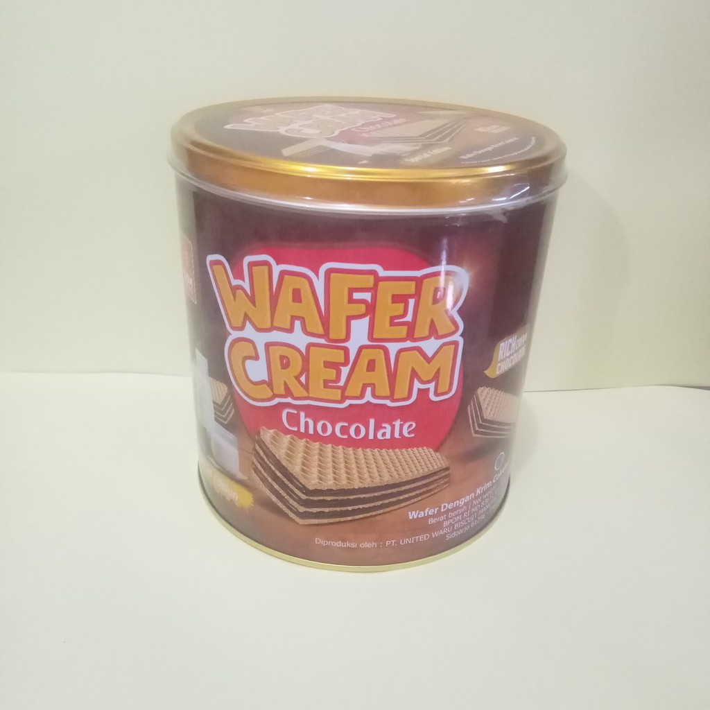 Jual UBM Wafer Cream Chocolate Kaleng Spesial Edition 300g | Shopee ...