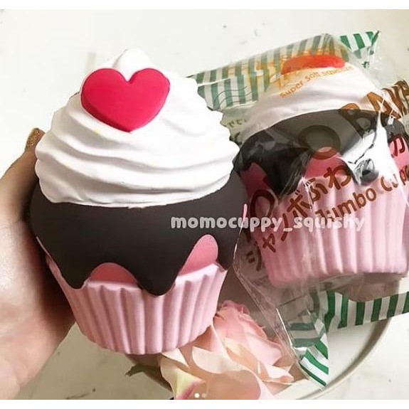 Jual Jumbo Cupcakes Squishy Licensed By Tokyo Bakery (Original ...