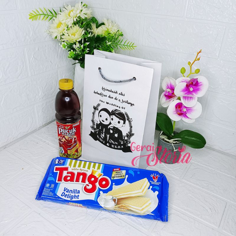 Jual paperbag wafer putih free sablon ukuran 15x8x25 / paper bag wafer ...