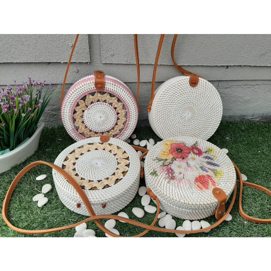 Jual Tas bulat Rotan Bali Lombok anyaman tali slempang 20 cm barang ...