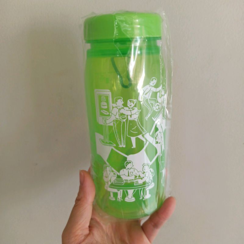 Jual Tumbler colorful bottle McD reusable cup | Shopee Indonesia