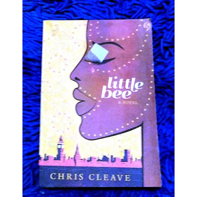 Jual NOVEL LITTLE BEE CHRIS CLEAVE | Shopee Indonesia