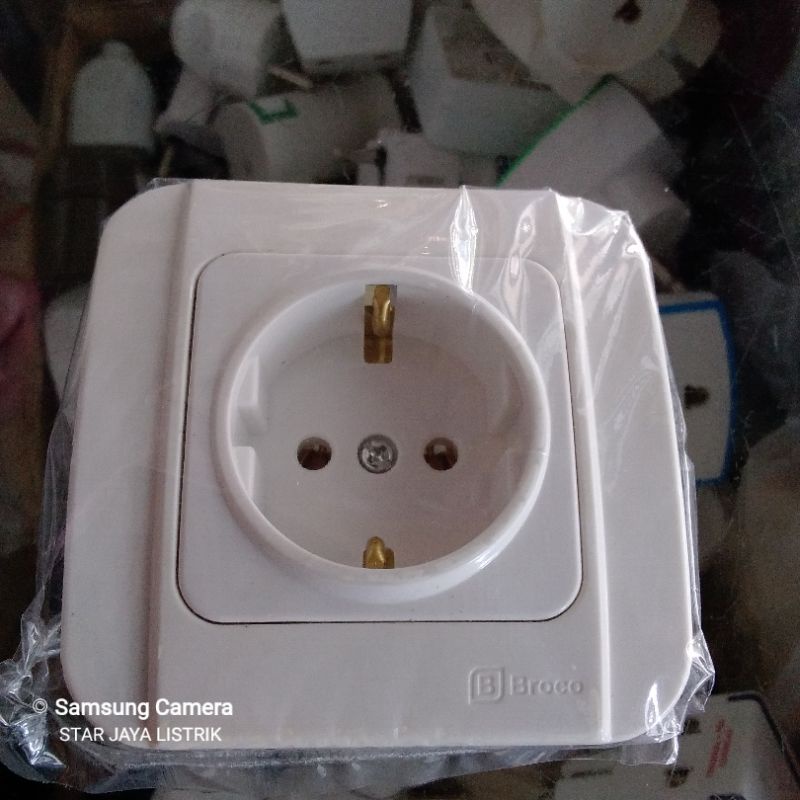 Jual Saklar Broco Galleo Inbow Saklar Engkel, Saklar Seri, Stop Kontak ...