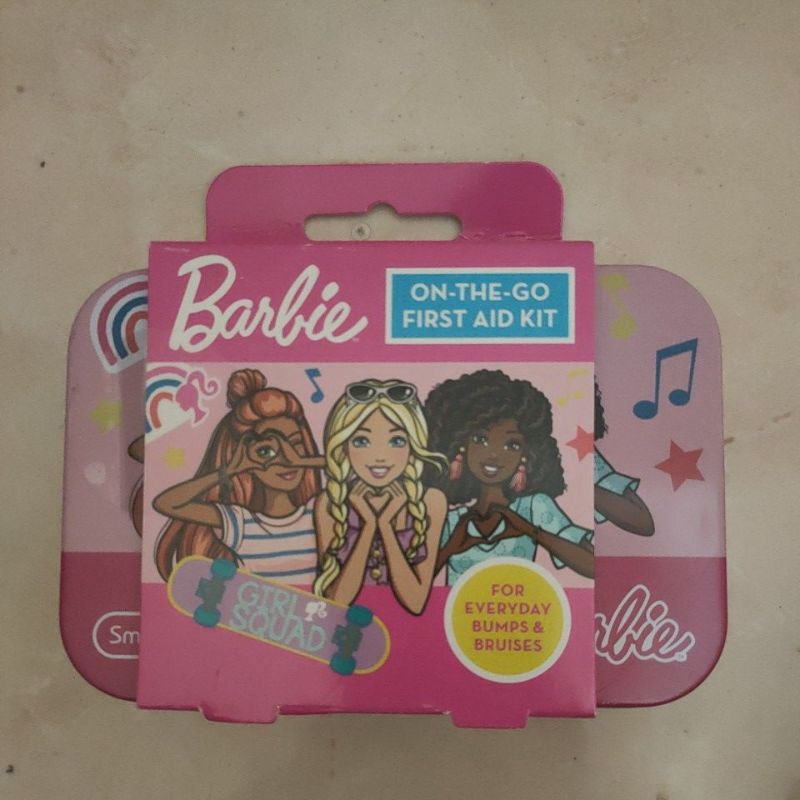 Jual barbie on the go first aid kit with collectible tin case | Shopee ...