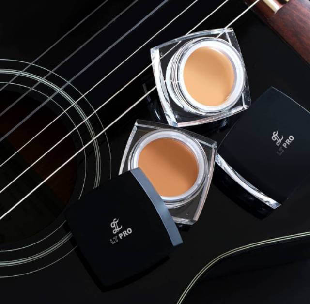 Jual LT Pro - Smooth Corrector Foundation | Shopee Indonesia