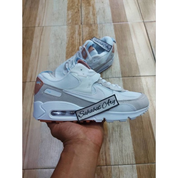 Jual Sepatu Air Max 90 Futura White Tan | Shopee Indonesia