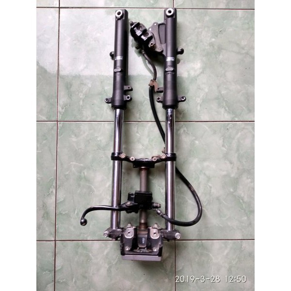 Jual shock sok depan as tabung segitiga atas bawah dan rem cakram set original copotan honda ...