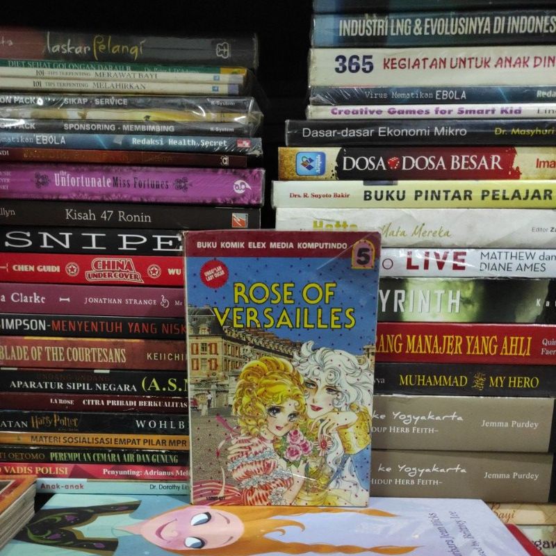 Jual KOMIK ORIGINAL ROSE VERSAILLES 5 KIYOKO IKEDA KOMIK BEKAS | Shopee Indonesia
