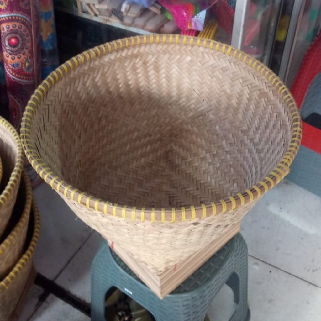 Jual Bakul Besar Anyaman Bambu (Sunda = 'Said) - Multiguna | Shopee ...