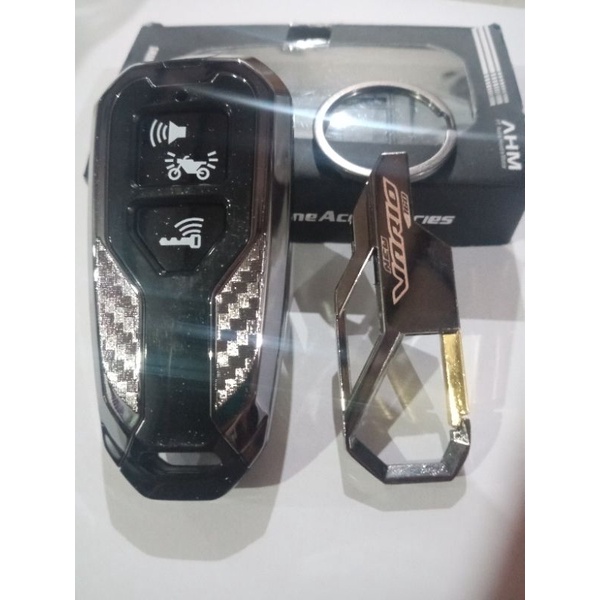 Jual PAKET GANTUNGAN KUNCI LOGO NEW VARIO 160 DAN COVER REMOTE VARIO ...