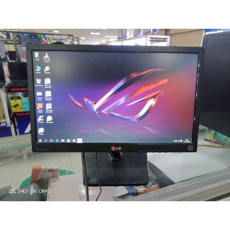 Jual LED Monitor LG 19inch For Komputer PC Ato CCTV Kondisi Lancar ...