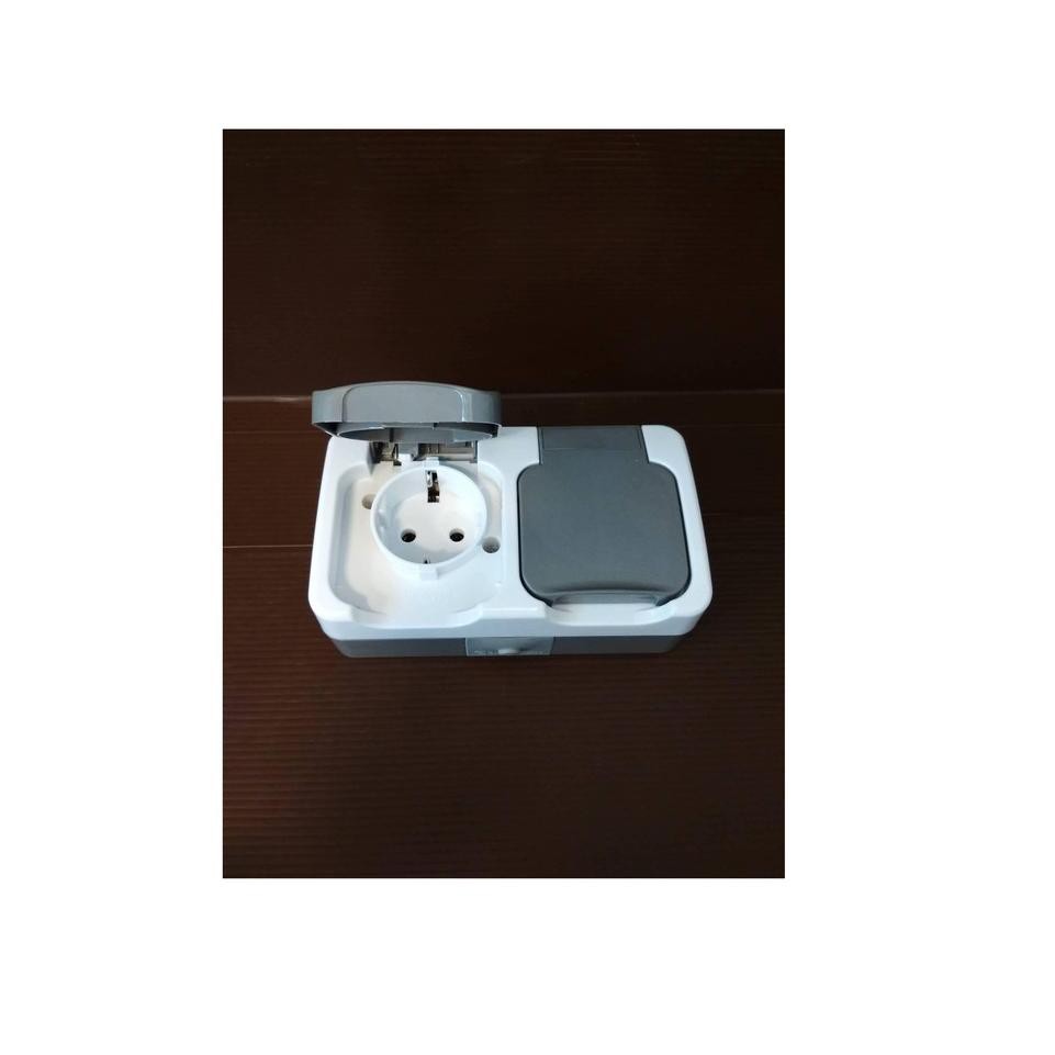 Jual LQC Stop Kontak BROCO 2 Lubang / Stop Kontak Double Outbow Tutup ...