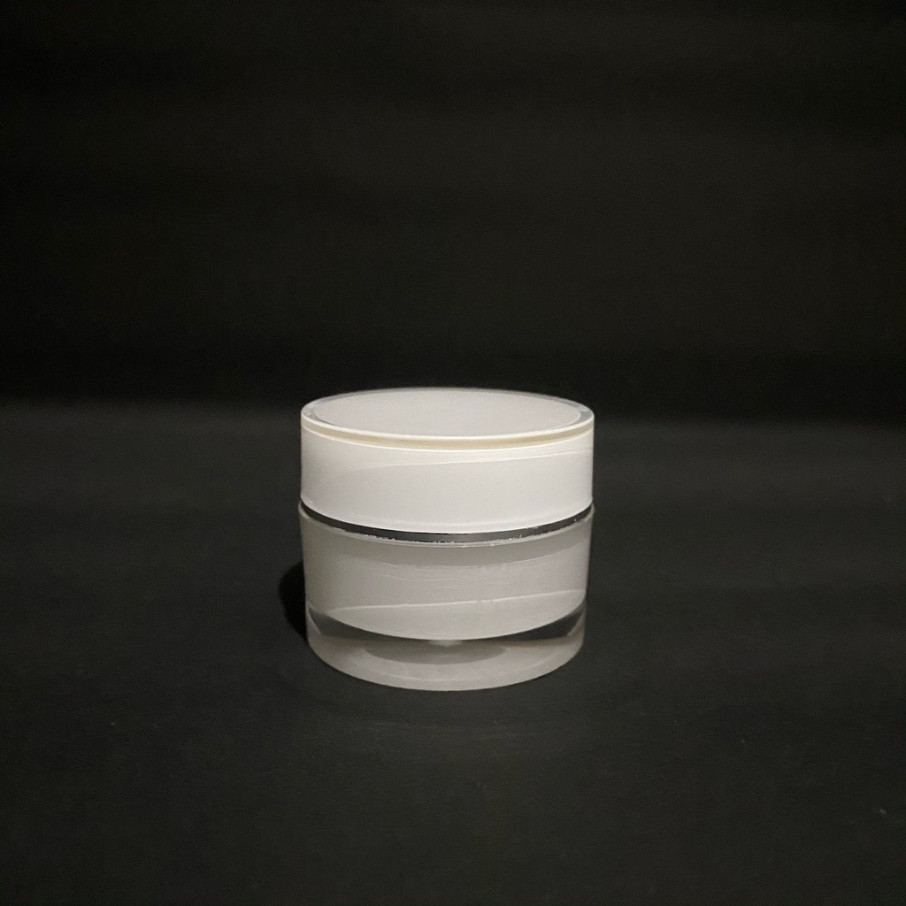 Jual POT CREAM ACRYLIC 10 GRAM PUTIH LIST SILVER KACA / POT ACRYLIC ...