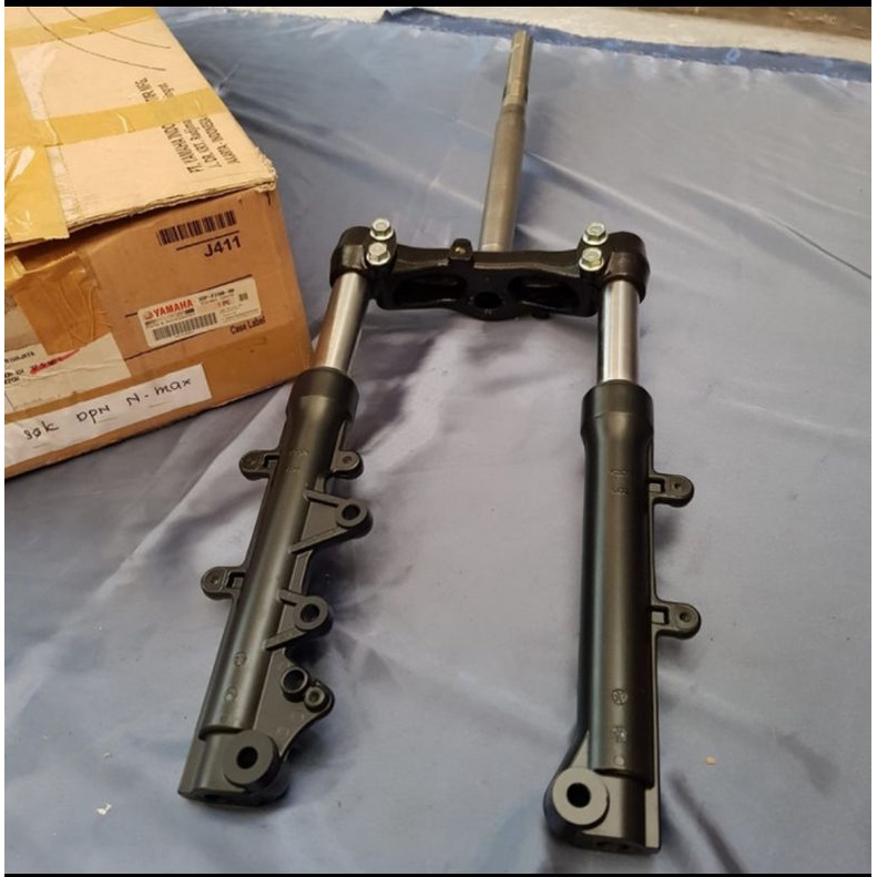 Jual SEGITIGA SET SHOCK DEPAN NMAX OLD PART ORIGINAL YAMAHA | Shopee ...