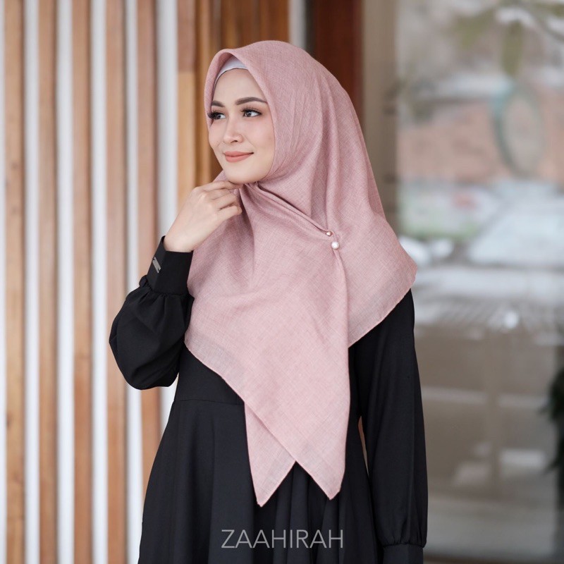 Jual Hijab Segi Empat - Tyra Square | Shopee Indonesia