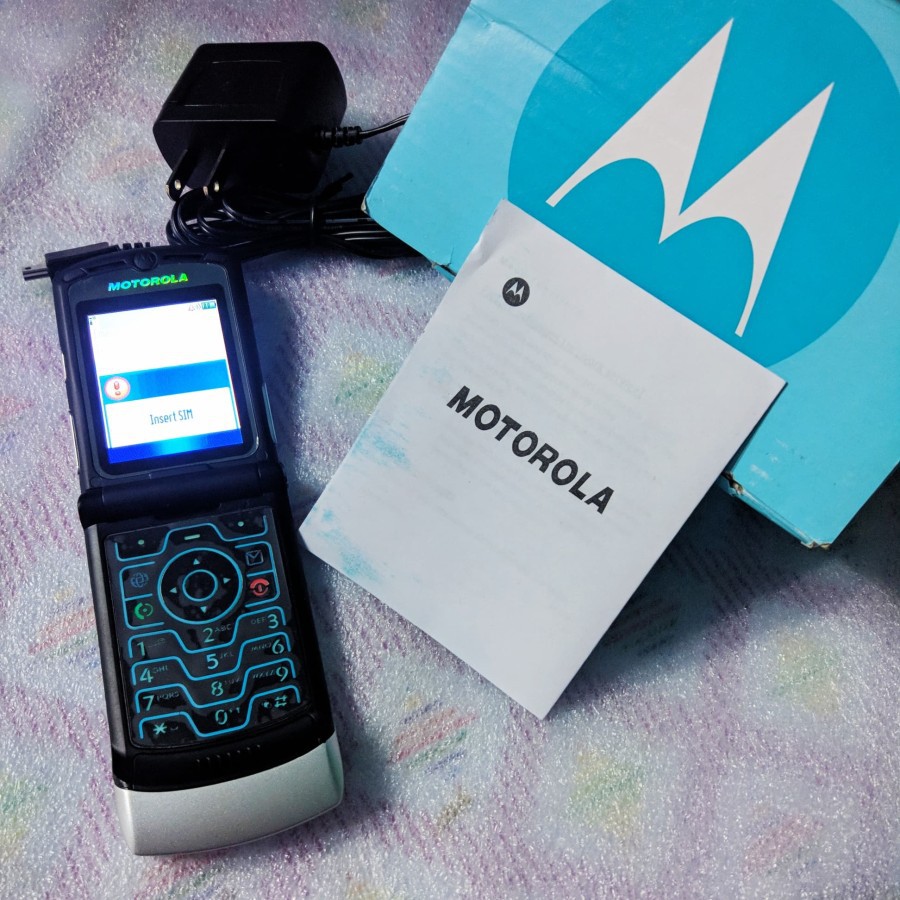 Jual MOTOROLA RAZR V3i LEGEND HP HANDPHONE MINI FLIP KARTU JADUL ANAK ...