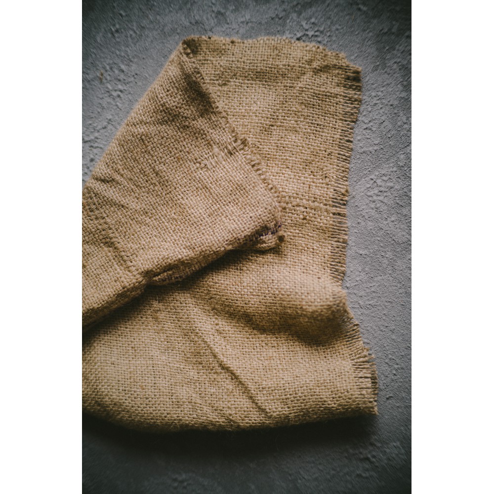 Jual kain Burlap dari karung goni bekas rustic recycle props foto ...