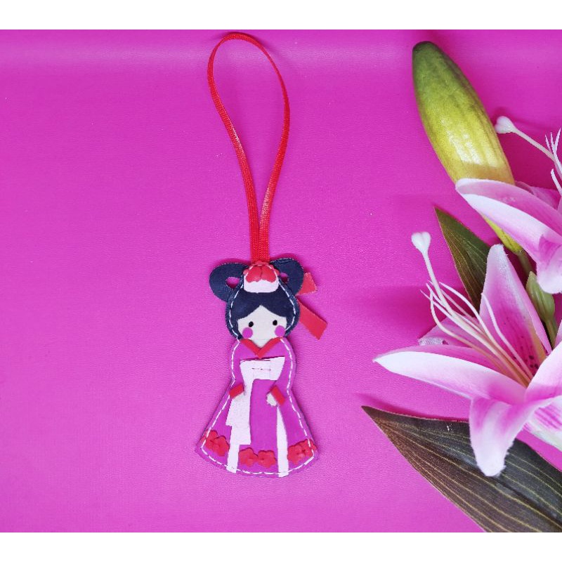 Jual bagcharm hanbok korea / gantungan kunci kulit custom boneka korea ...