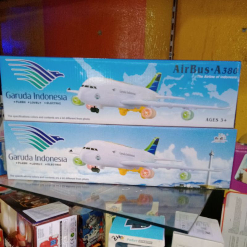 Jual Mainan Anak Pesawat Garuda Indonesia Bisa Berjalan | Shopee Indonesia