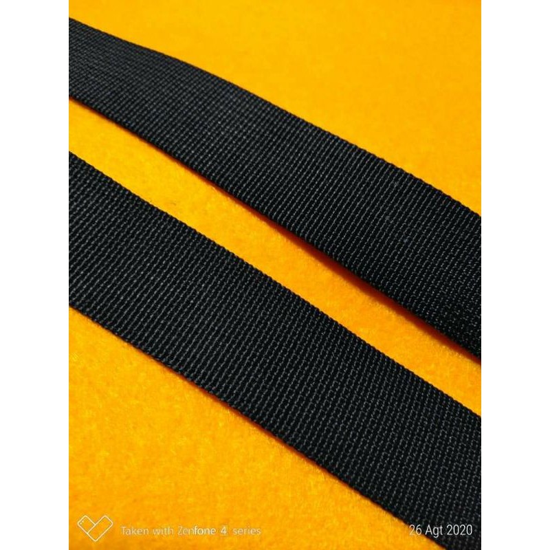 Jual Tali Tas Tali Selempang Hitam Potongan 2,5cm (+-1 meter) | Shopee ...