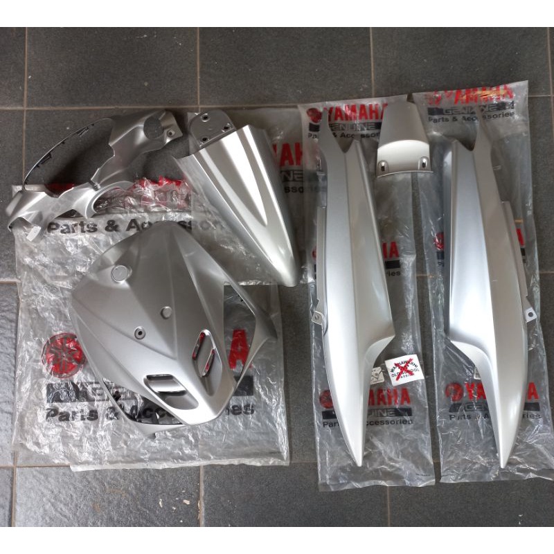 Jual Cover body bodi halus set fullset Mio sporty silver 2006 original ...