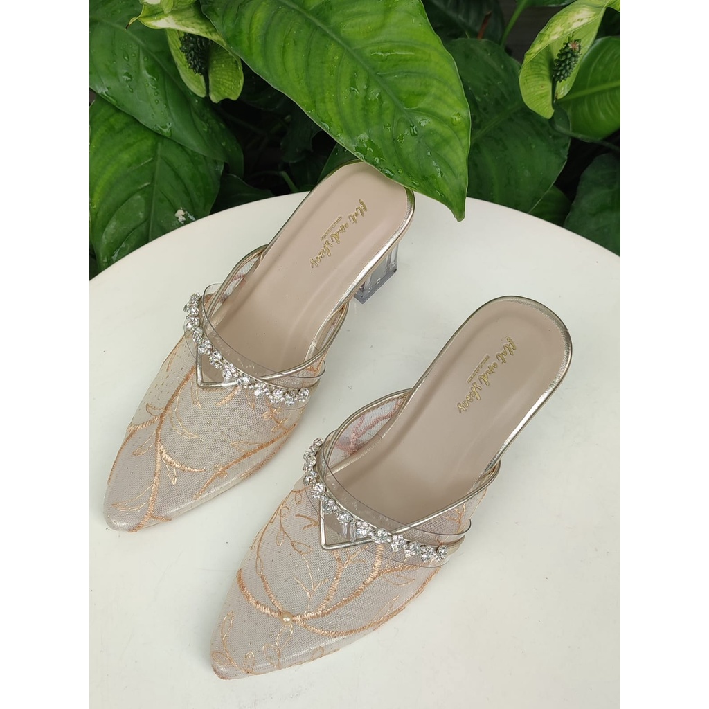 Jual sepatu wedding wanita nismala gold hak kaca 7 cm dan | Shopee ...