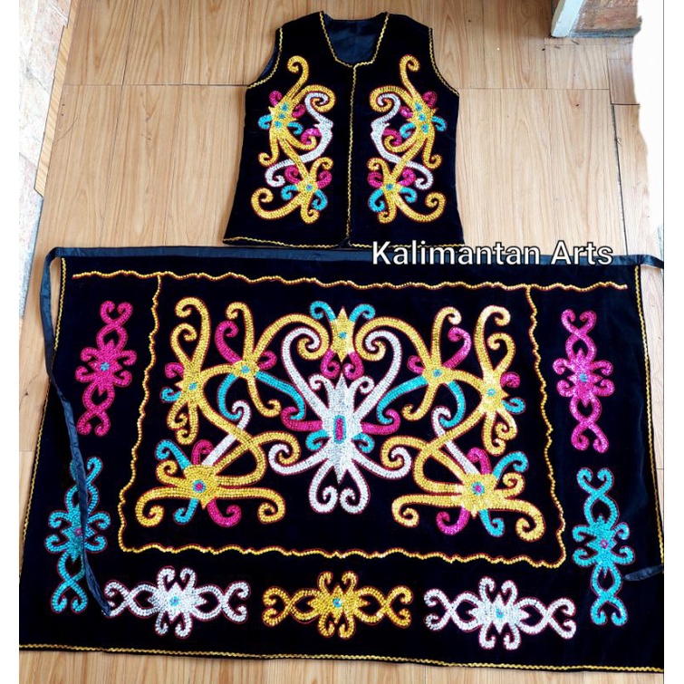Jual [Kain Bludru] Baju Adat Dayak Perempuan Dewasa Warna Hitam Bahan ...