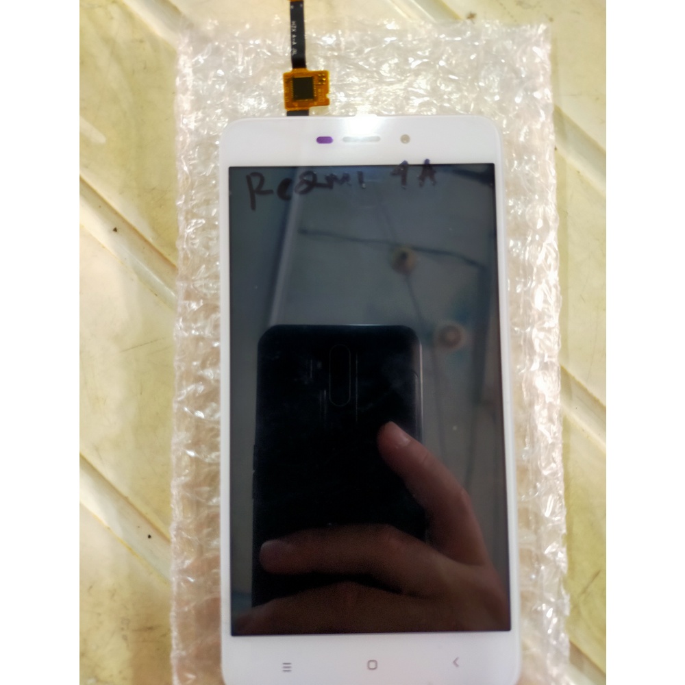 Jual lcd xiaomi redmi 4a putih ( produk bergaransi ) | Shopee Indonesia