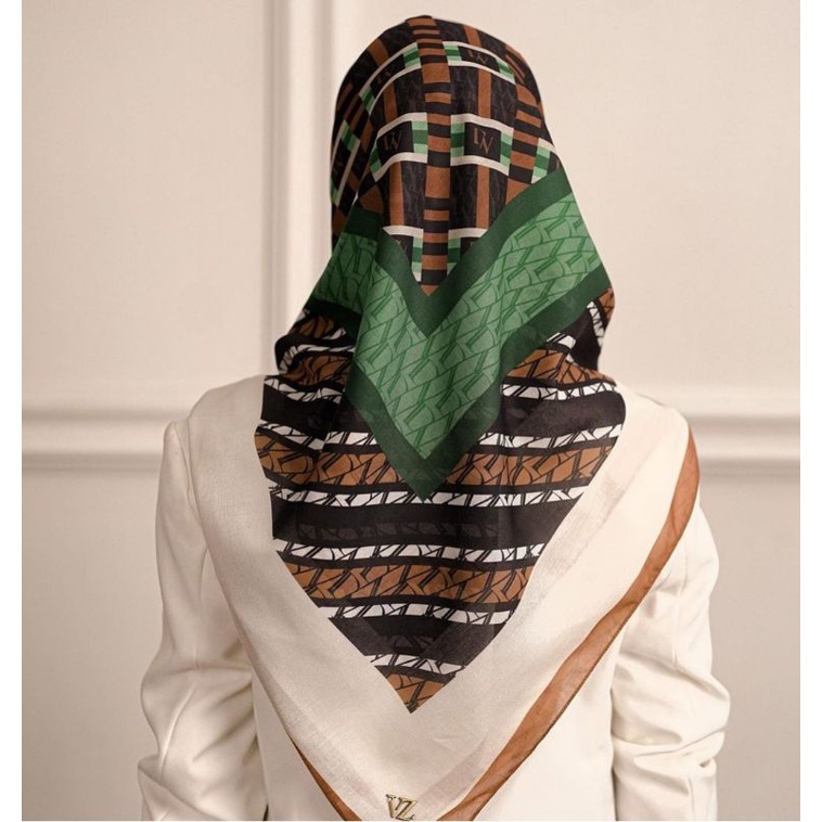 Jual D Line Scarf VZ x Dssaaksss by Vivi Zubedi | Shopee Indonesia