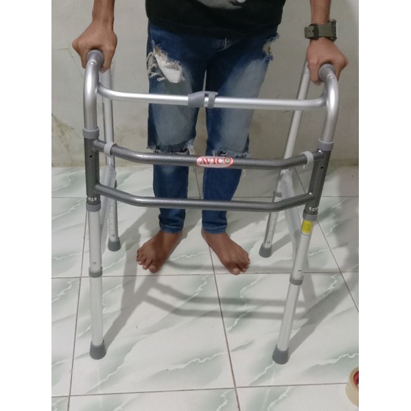 Jual Walker tanpa roda Avico bahan aluminium / Bisa di lipat dan di ...