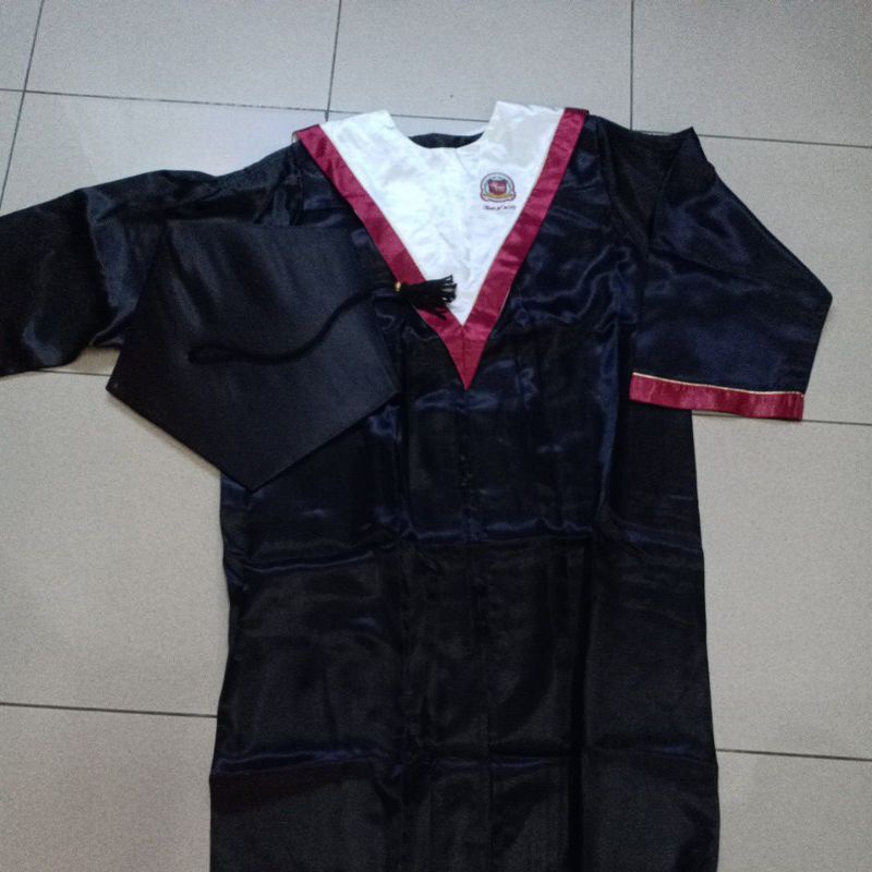 Jual gown wisuda binus as/sma/smu | Shopee Indonesia