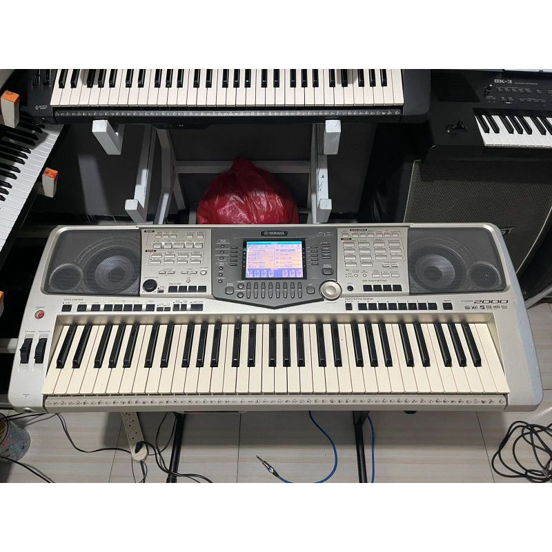 Jual KEYBOARD YAMAHA PSR 2000 LAYAR TIDAK ADA GARIS FD EMULATOR ...