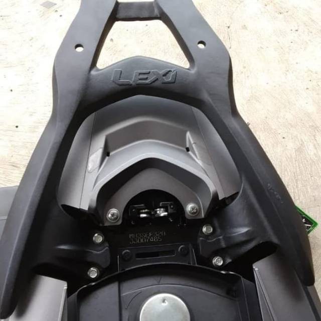 Jual New Bracket Box Yamaha Lexi Breket Box Yamaha Lexi | Shopee Indonesia