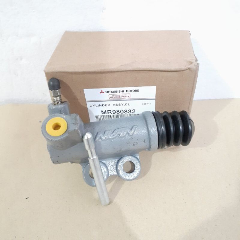 Jual MASTER KOPLING BAWAH/CYLINDER ASSY KB4T TRITON 2,5cc 2500cc MR980832 | Shopee Indonesia